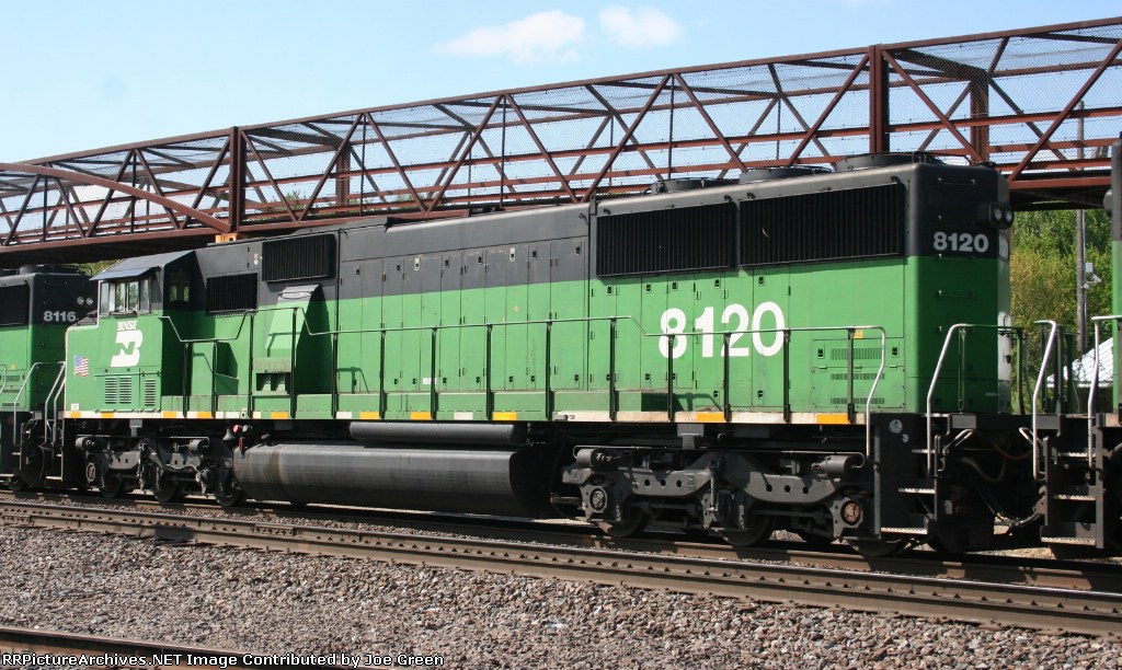 BNSF 8120